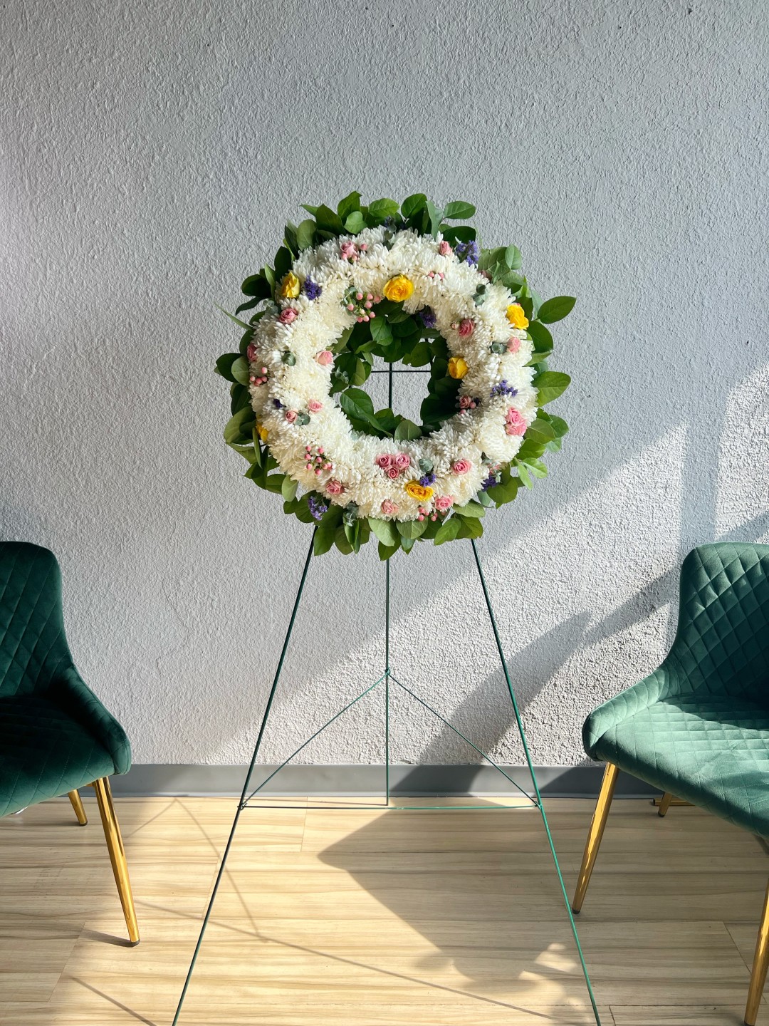 18" Funeral Wreath Stand