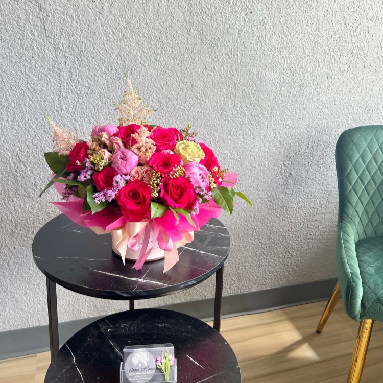 Tessa Flower Box