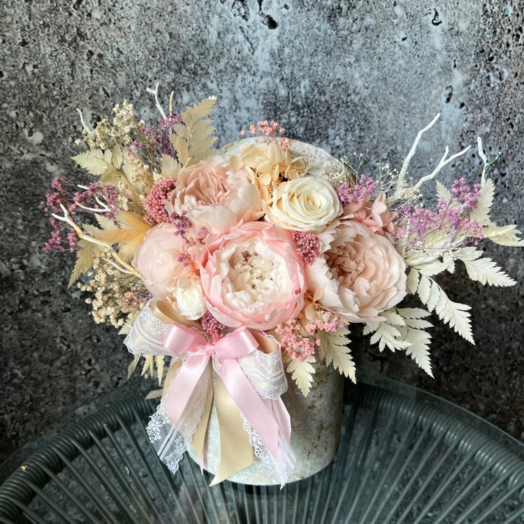 MARY Collection Preserved peonies in round hand painted box