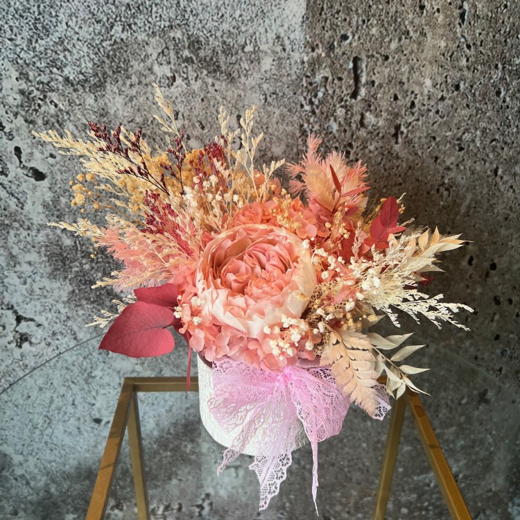 MARY collection Preserved peony box